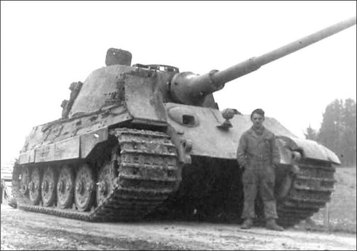 The strongest weapons from World War II: Nazi Germany's King tiger tank