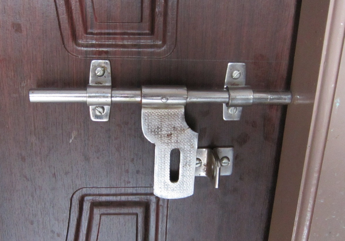 7 Most Common Door Lock Problems and How to Fix Them - Foreign Policy